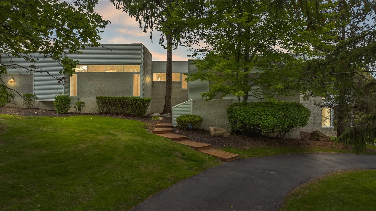 Luxurious Huge Condo Just Listed in Wabeek! 1752 Alexander Bloomfield ...