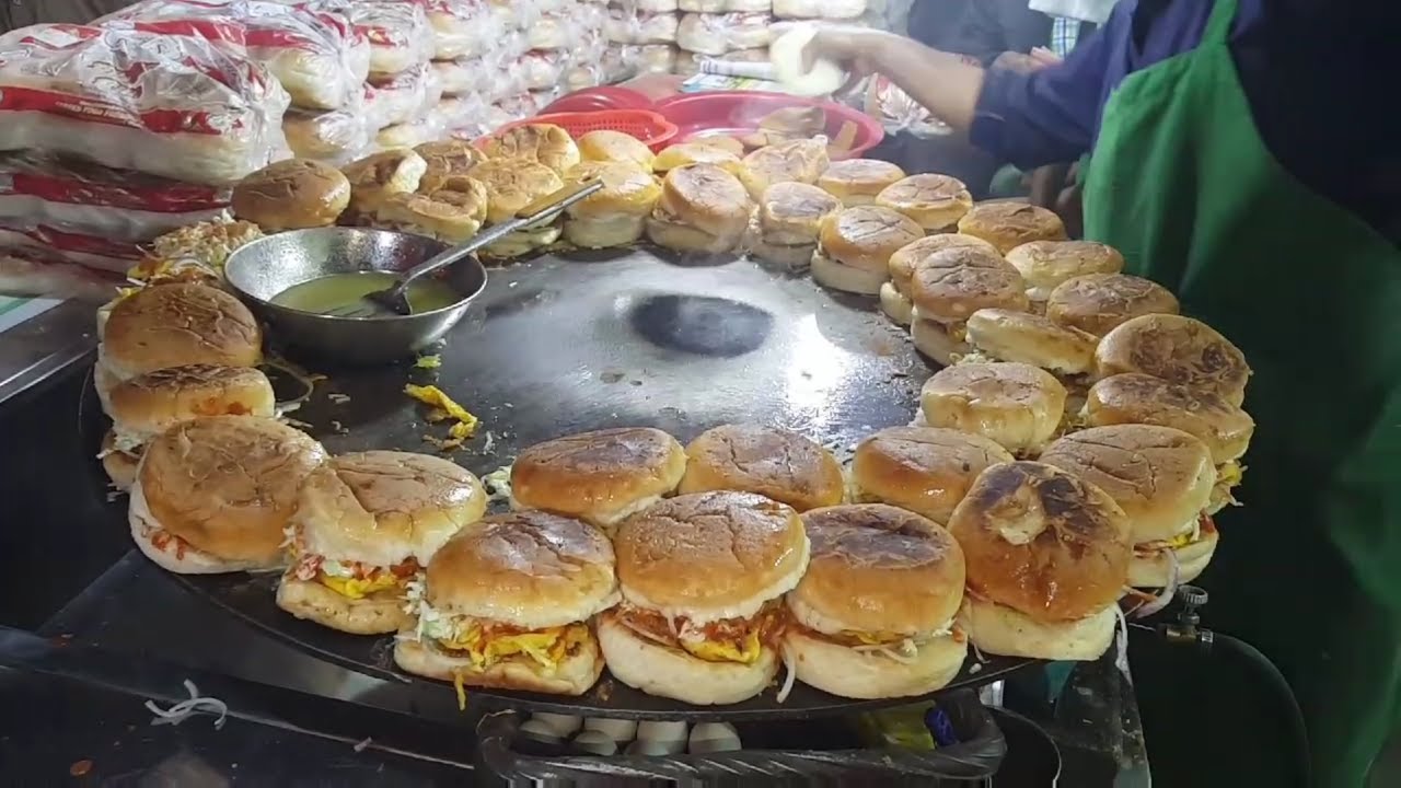 Bun Kabab Street Food of Karachi Pakistan - YouTube