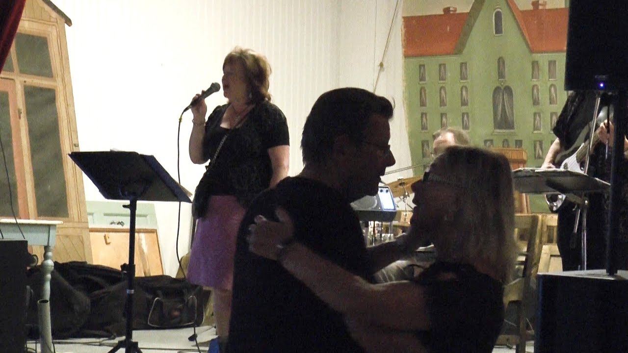 Anne Sandberg - Satumaa - YouTube