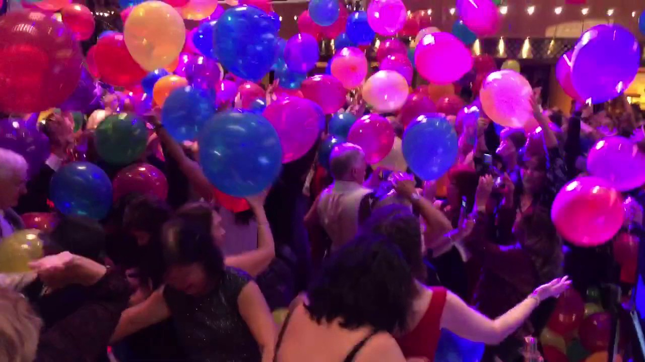 Balloon Drop Princess Regal - TEMPORARY - YouTube