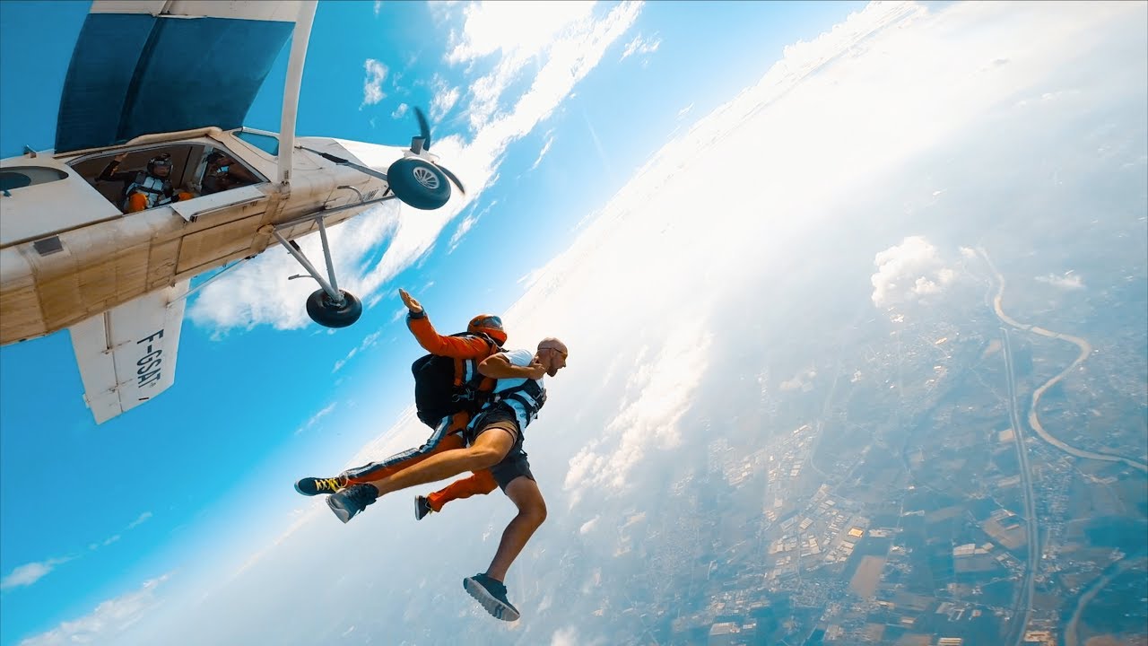 Skydiving in Italy // JAMs LIFE - YouTube