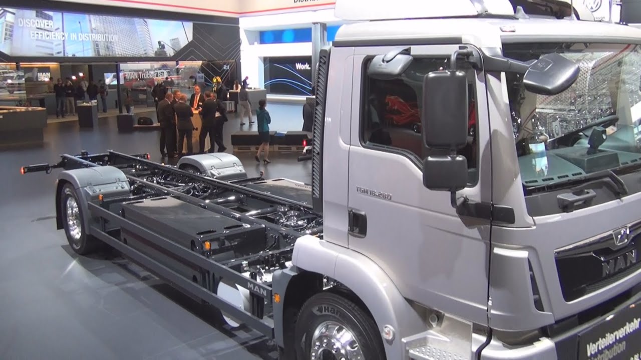 MAN TGM 18.280 4x2 BL CNG Exterior and Interior in 3D 4K UHD - YouTube