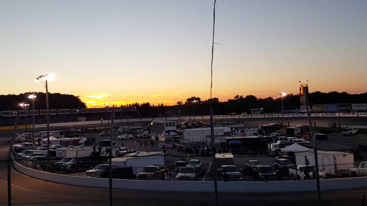 2016 Kalamazoo Speedway Track Record Run - YouTube