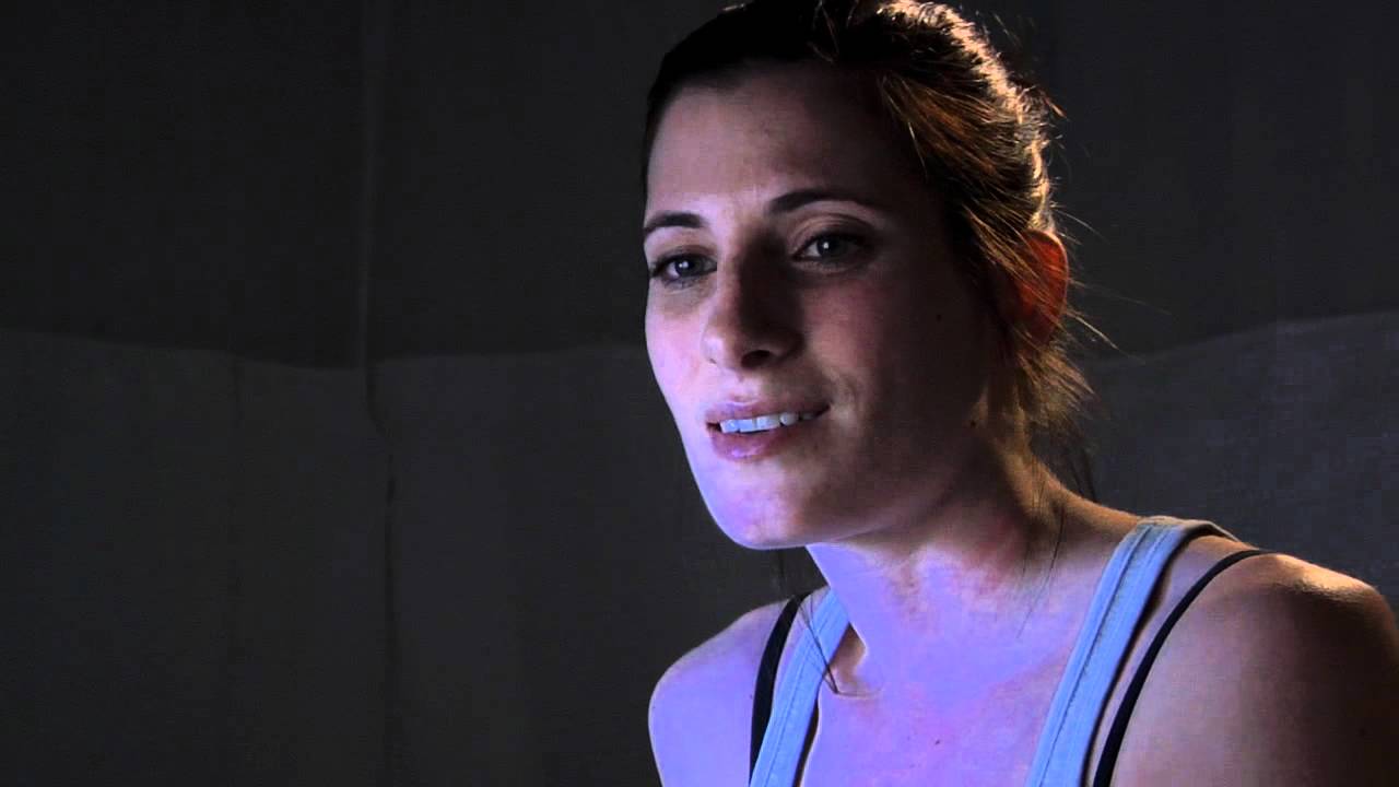 The Hunger Games: Johanna Mason- Scene from "Mockingjay".mov - YouTube