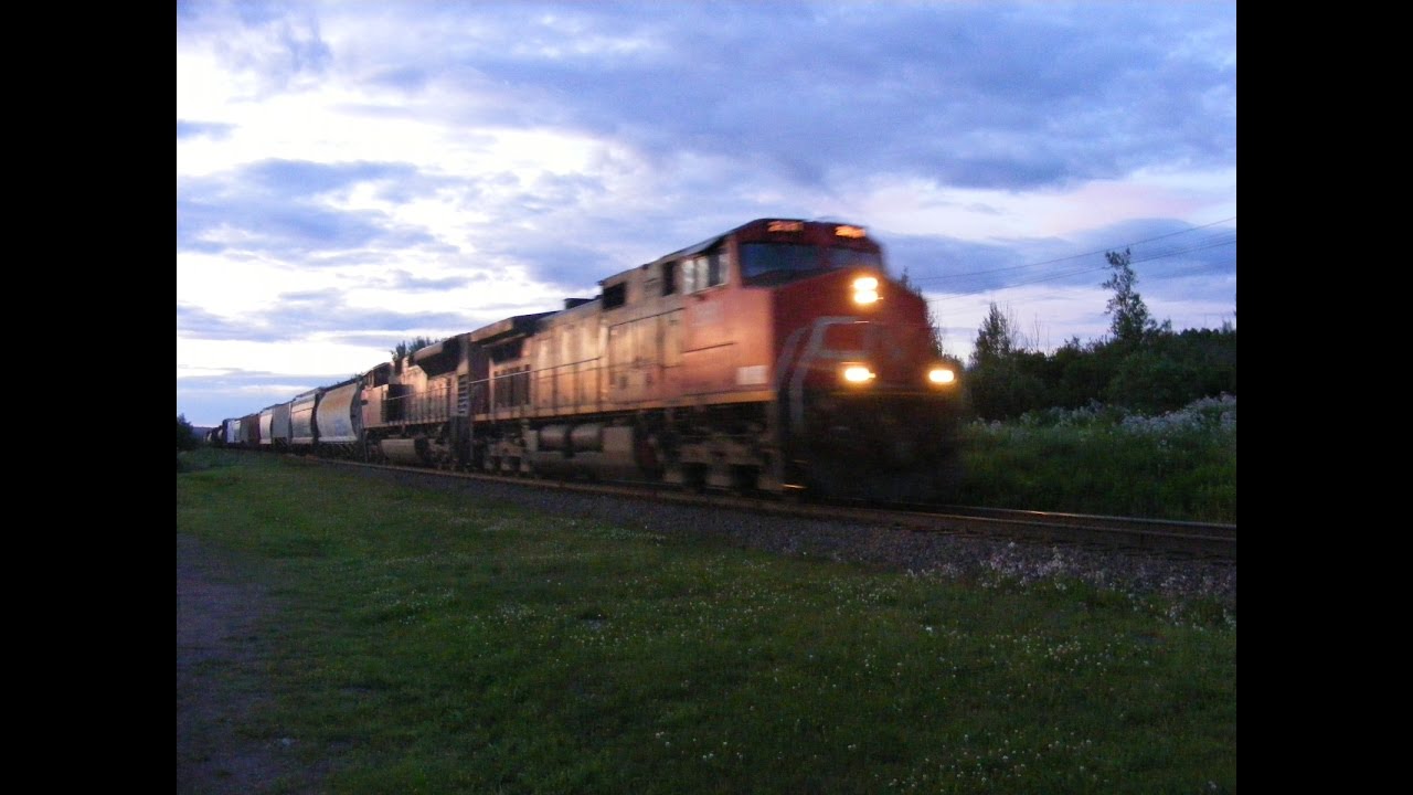 CN 408 at Memramcook July 14 2009 - YouTube