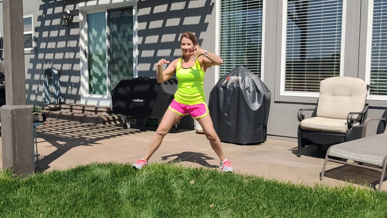 Short/Sweaty Dance Fit-10 Minutes! - YouTube