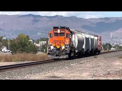 SB BNSF #3005 Gets Stop & Flag At Fontaine Railroad Crossing 10/10/22 - YouTube