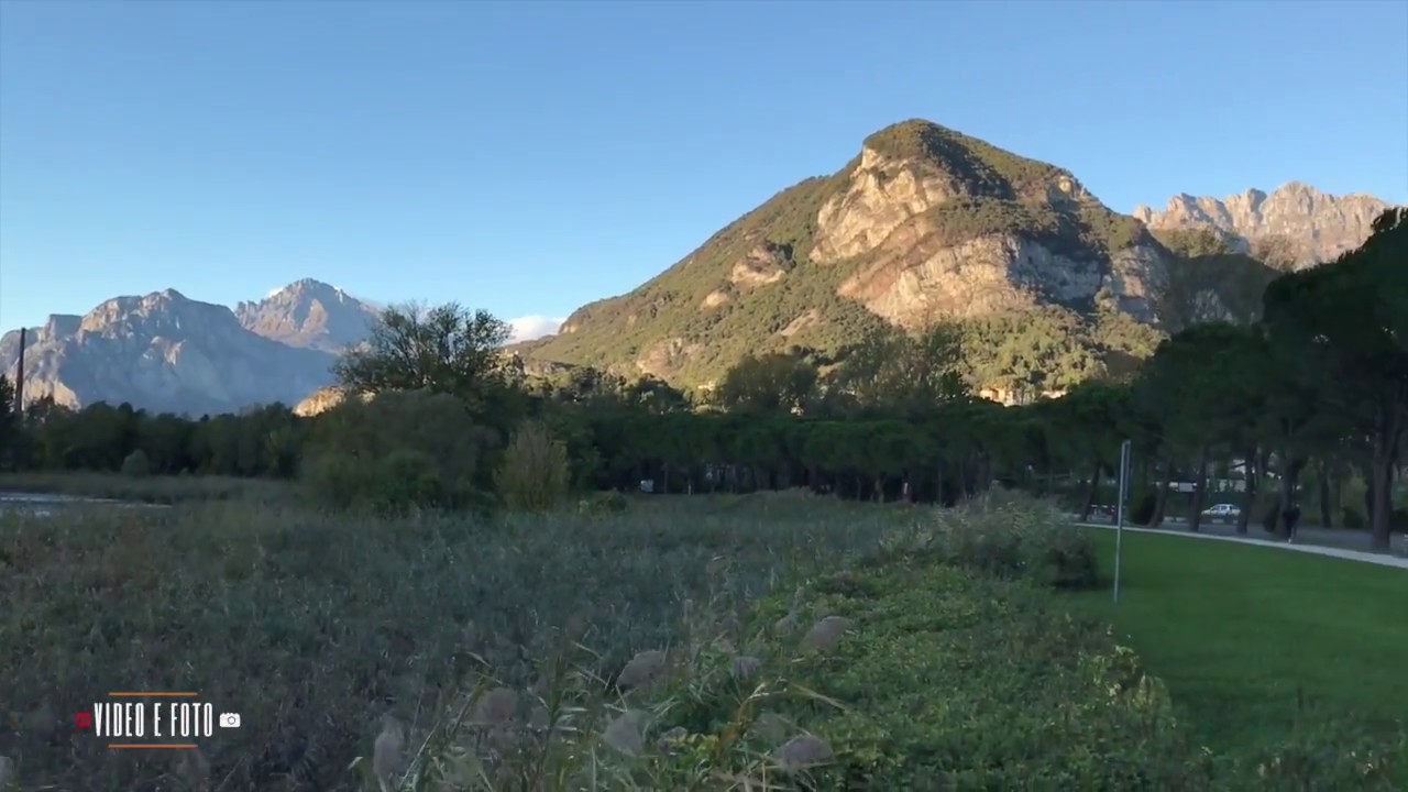 Il lago di Olginate - YouTube