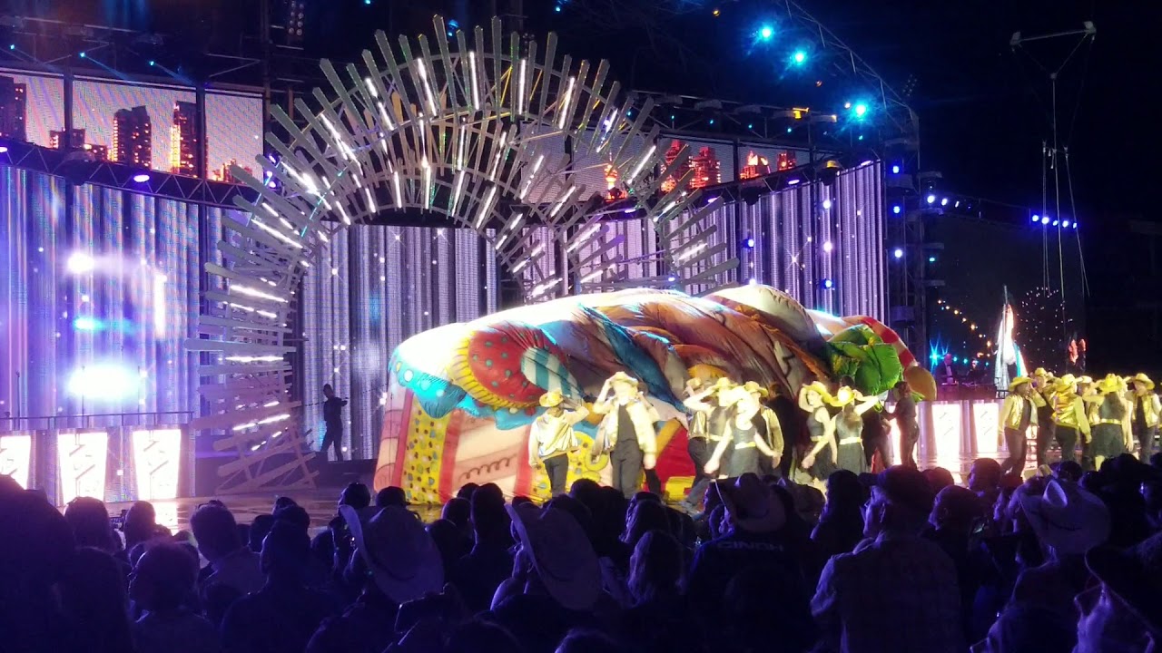 Grandstand show and the Fireworks at Calgary Stampede 2018 - YouTube