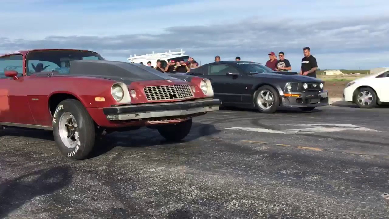 Sunday Funday Street Racing in Mexico - YouTube