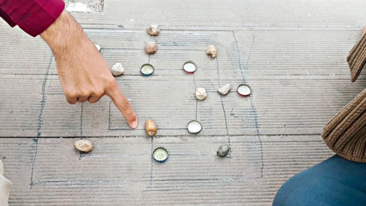 💯😍Traditional Iranian game&Dooz game& دوز بازی💯 - YouTube