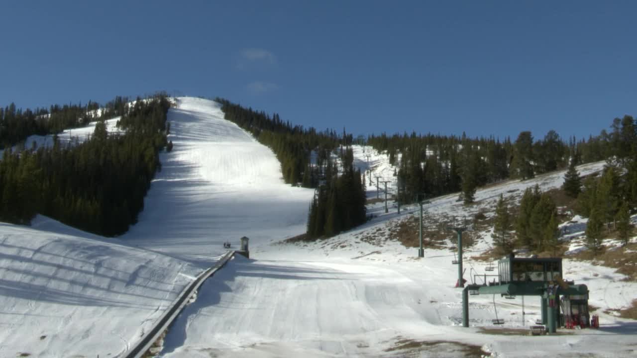 Ski season finally arrives at Showdown Montana - YouTube