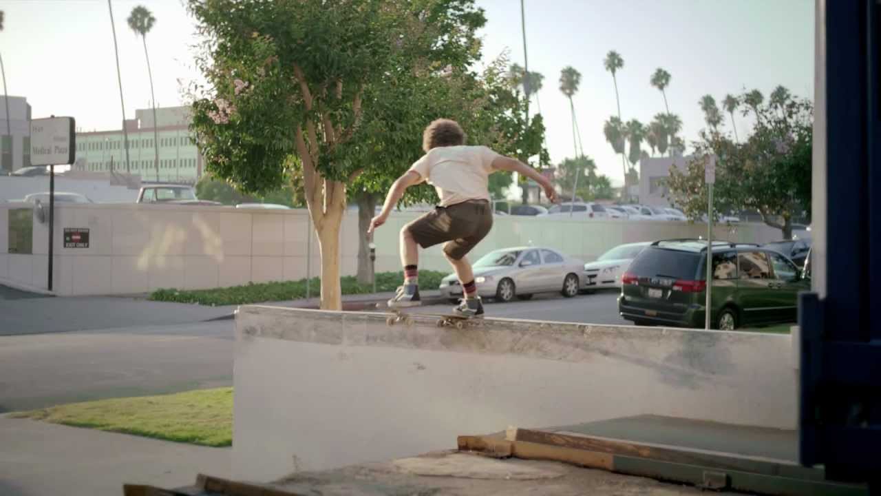 C1000 X-GOGO's Skate TVC - YouTube