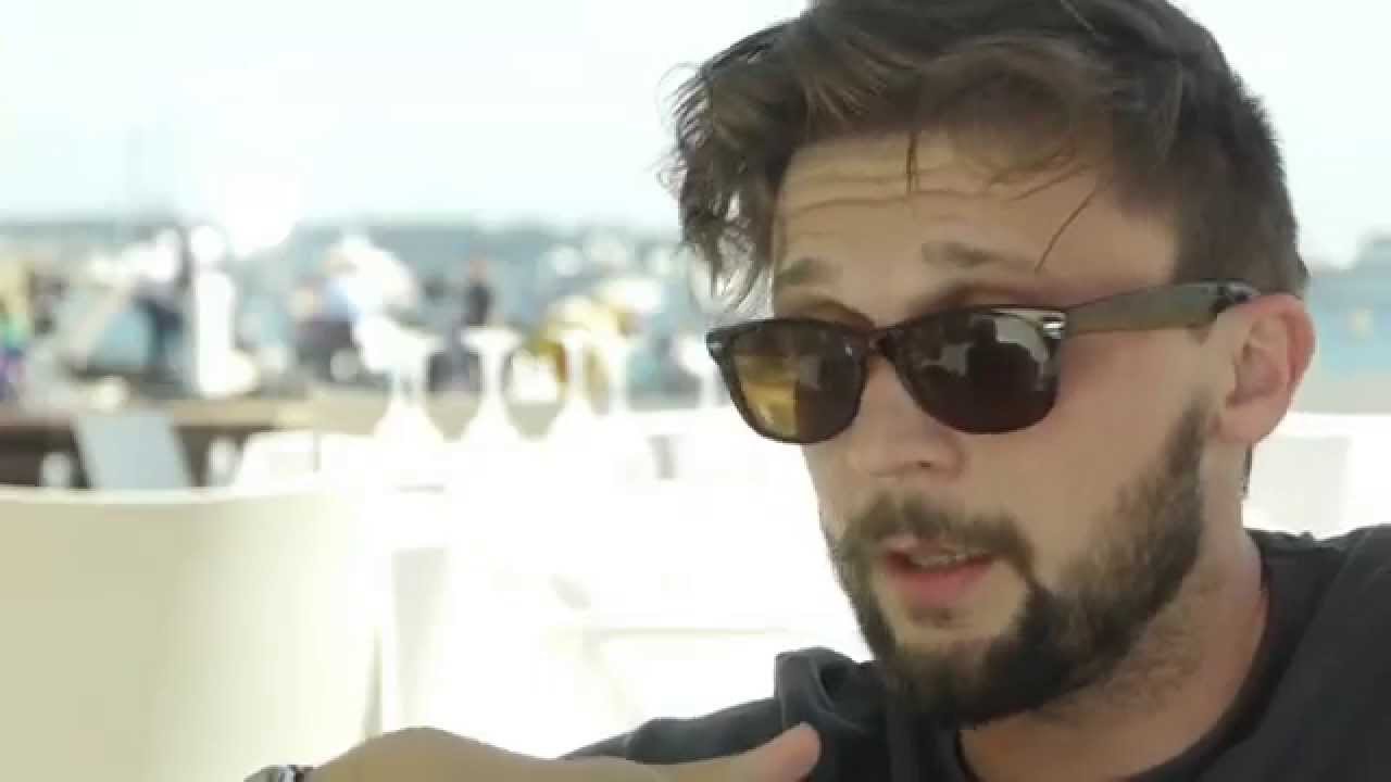 Interview de Gust Van Den Berghe "Blue Bird" - YouTube