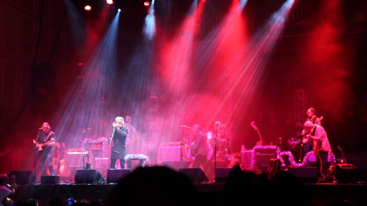 Ray Jackson's Lindisfarne Christmas Show, Newcastle City Hall, 23/12/13 ...