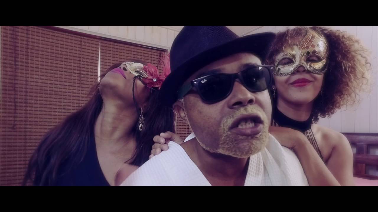 soukouss express - Elle chek tout - YouTube