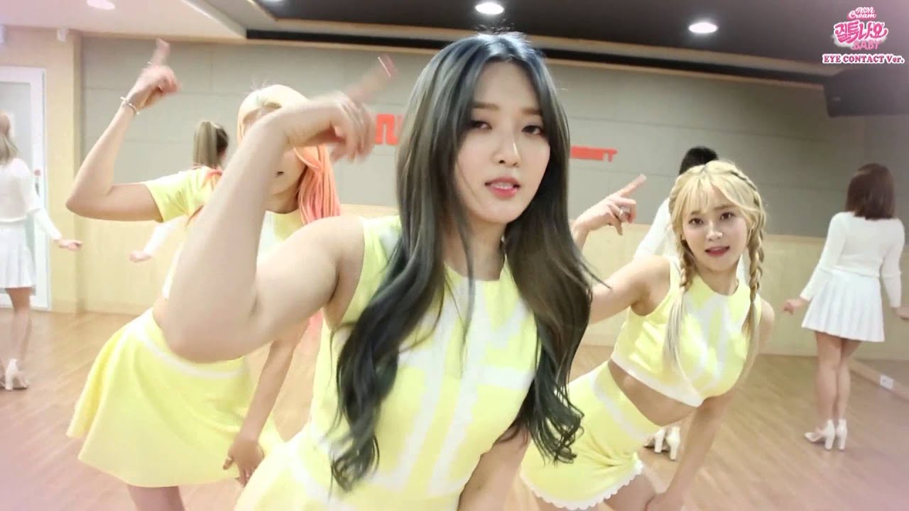 AOA 크림(CREAM) - 질투 나요 BABY 안무영상(Dance Practice) Eye Contact Ver - YouTube