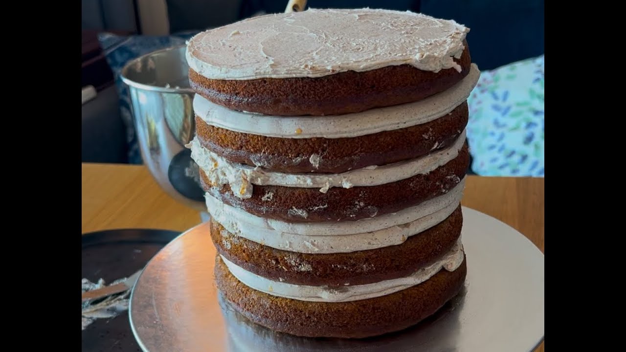 How to Make Perfect Spiced Pumpkin Sponge Cake | Step-by-Step Holiday ...