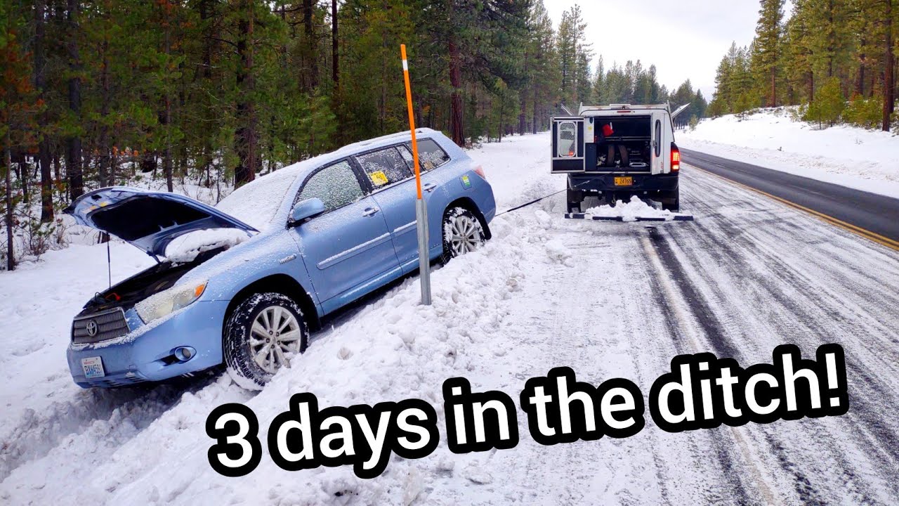 The worst tow truck recovery you've ever seen. Total fail - YouTube