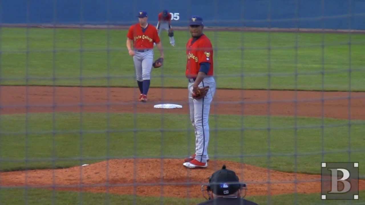 Victor DeLeon - RHP - State College Spikes (2013-06-27 at Mahoning ...