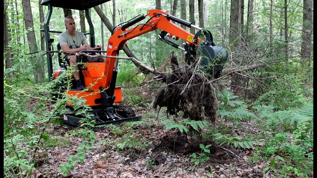 AGT L12 Mini Chinese Excavator with Hydraulic Thumb - YouTube