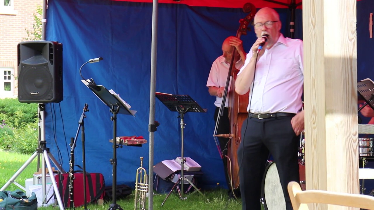 Summer Time Perfomed by The Fenny Stompers - YouTube
