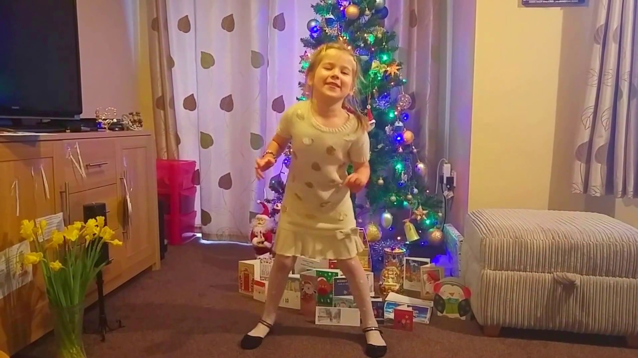Days of the Week clap clap song! In the performance of little girl ...
