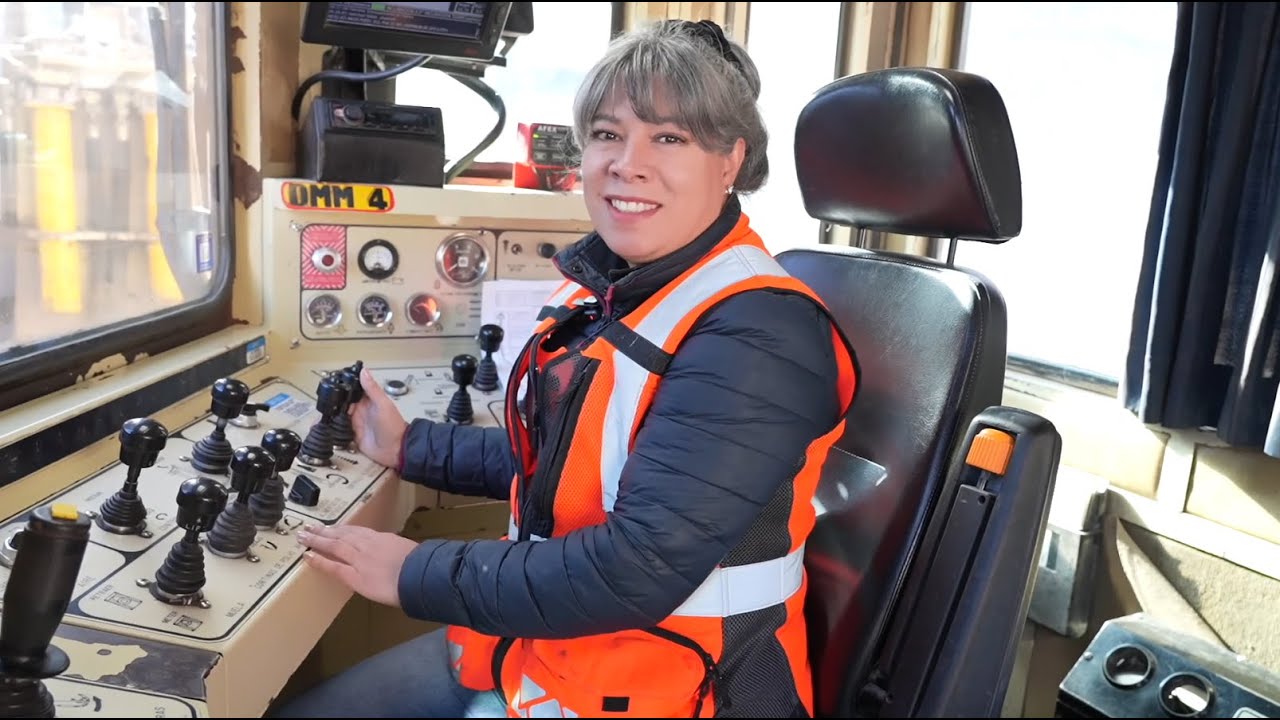 #MiMáquinaYYo | Carolina Barraza - YouTube