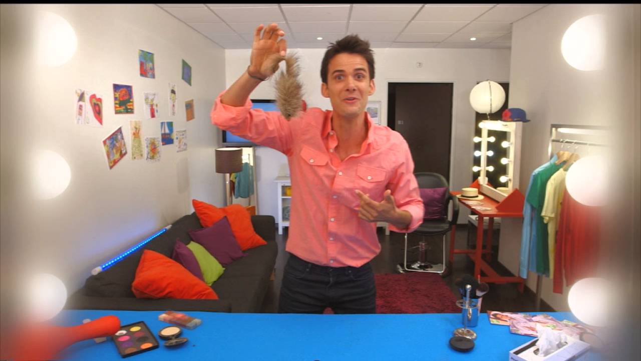 In Ze Boîte - Joan et l'Esprit de la boîte 032 #inzeboite - YouTube