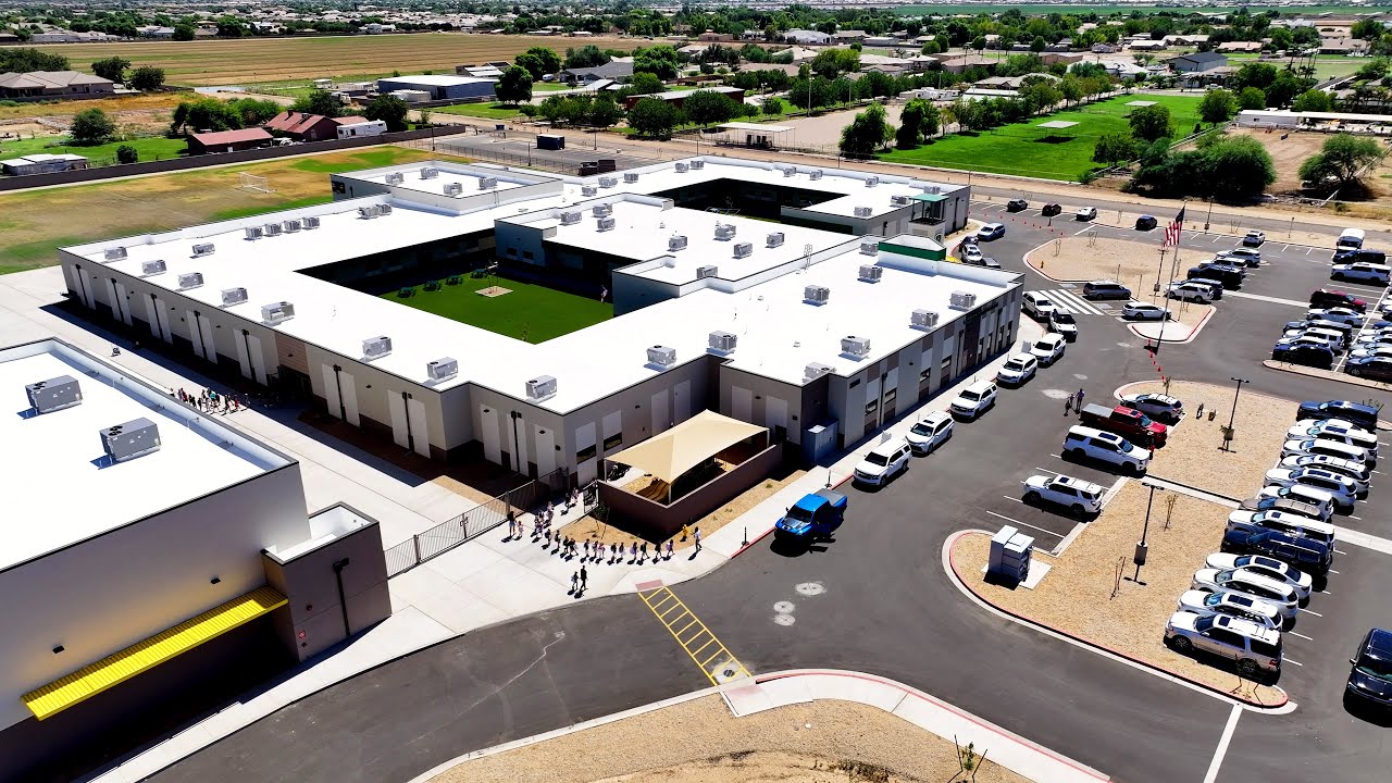 GCS Val Vista Campus - Construction Time-Lapse - YouTube