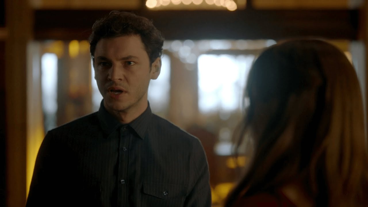 Legacies 4x02 Clarke is worried - YouTube