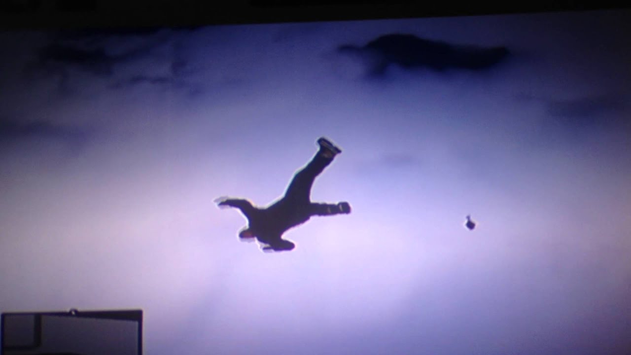 Michael screams while falling - YouTube