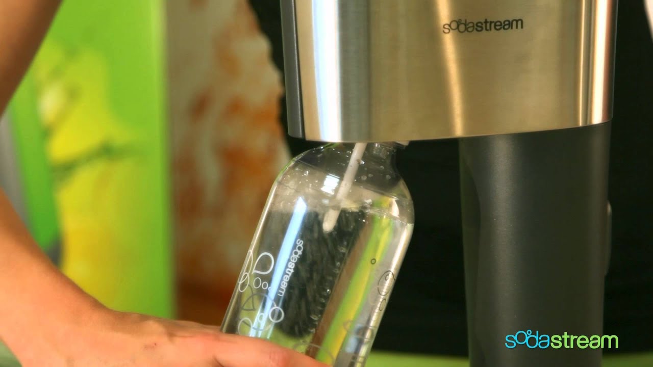 Sodastream - Bruisend water maken met een SodaStream Pure apparaat ...