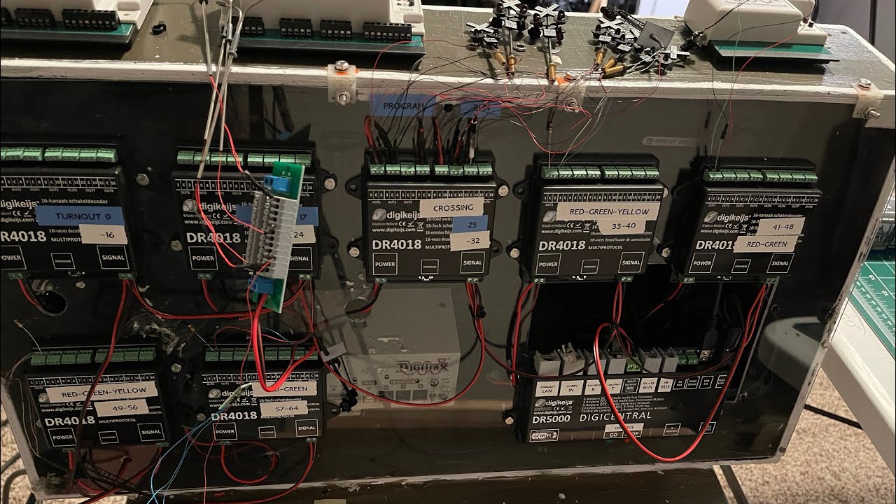 Fixed Video. DR5000 from digikeijs - YouTube