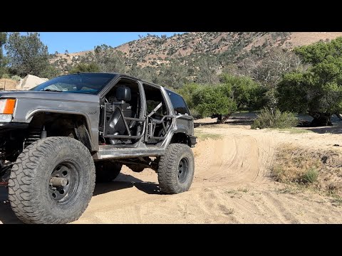 MVF Tube Doors on a ZJ - Install Video - YouTube