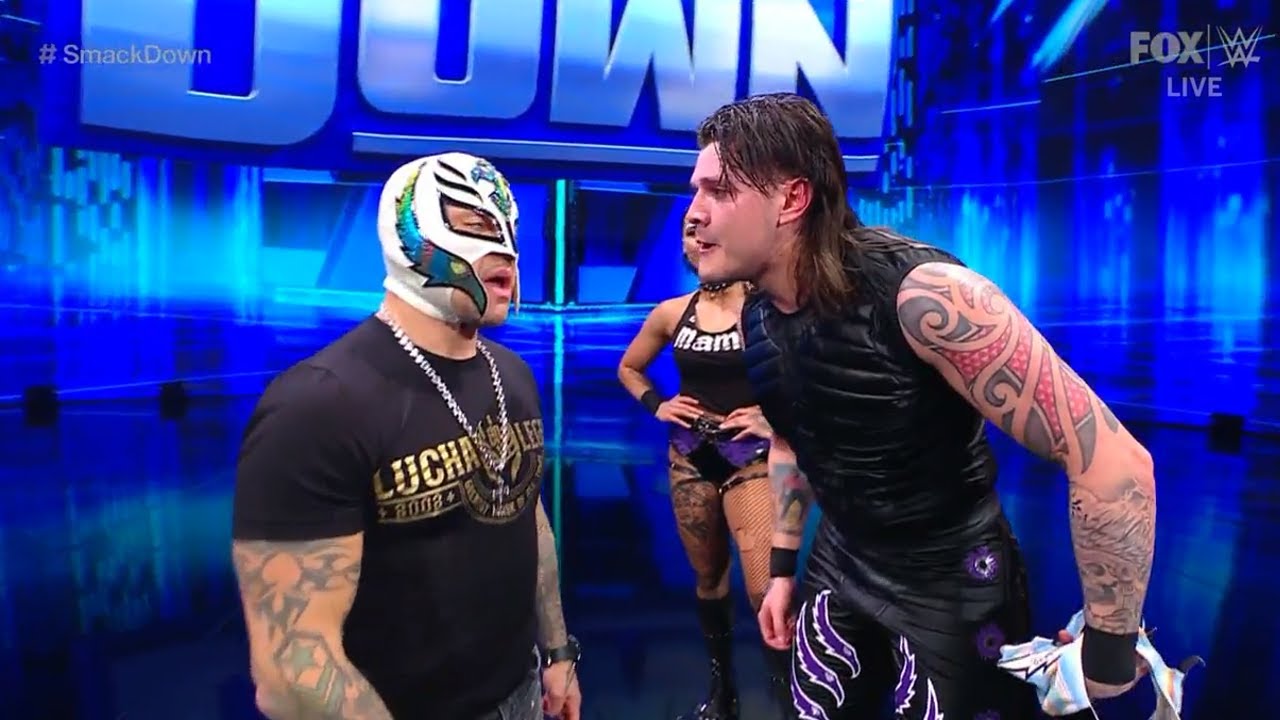 Dominik Mysterio attacks Rey Mysterio - WWE SmackDown 3/3/2023 - YouTube