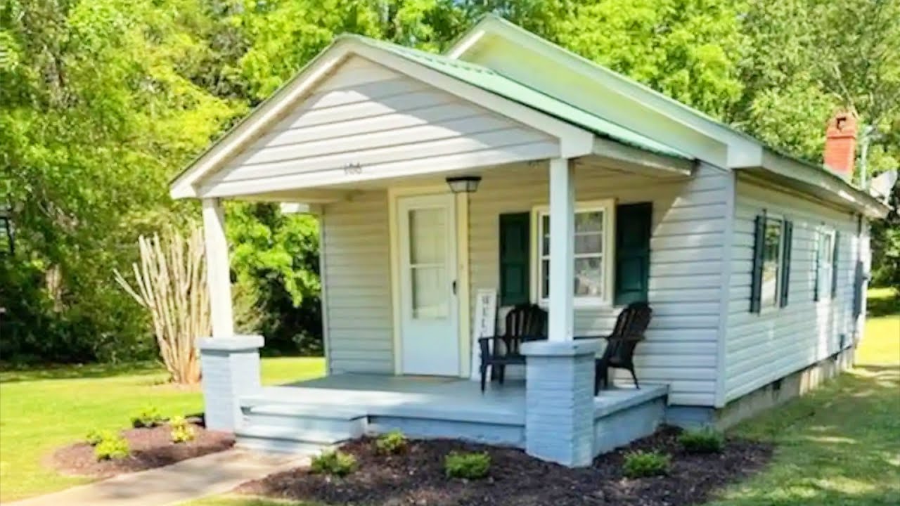 Amazing Luxury Small House Accommodate 4 People - YouTube