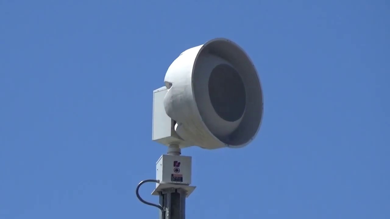 Federal Signal 508 Alert, Siren Test, Pewaukee, WI 5/20/20 - YouTube