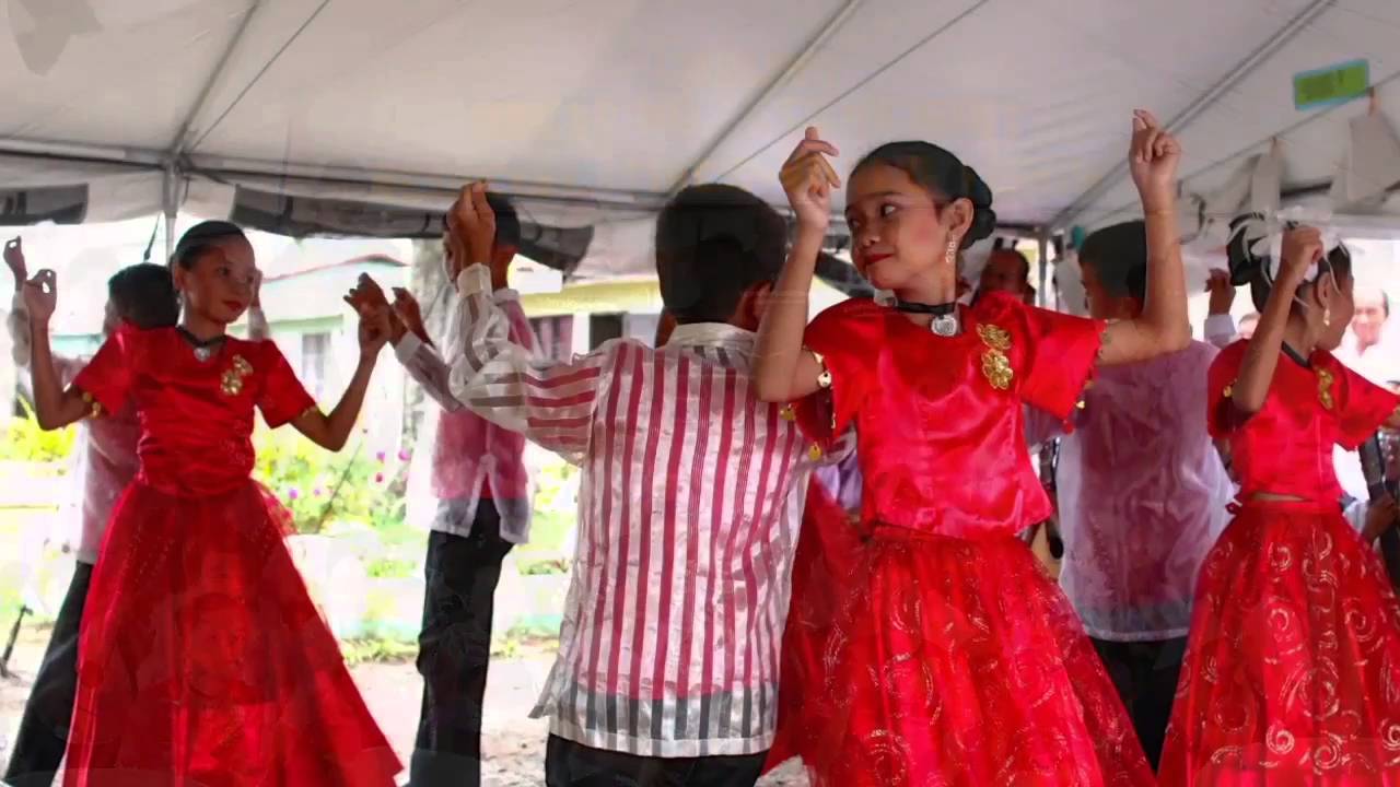 Chivalry In Action: Medieval Times Visits the Philippines After Typhoon ...