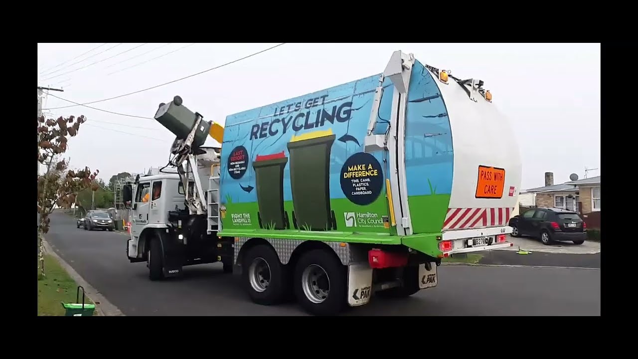 Hamilton Recycling - With T1091 - YouTube