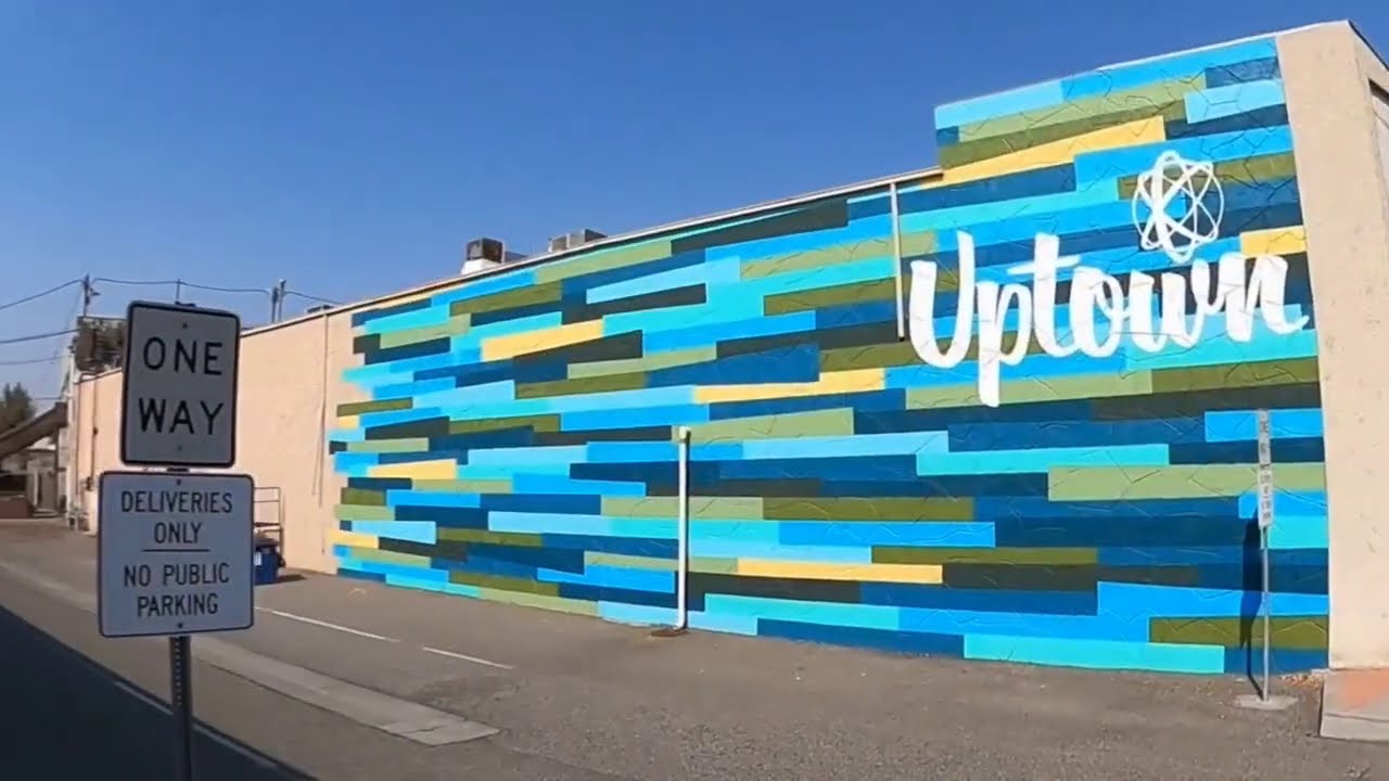 Richland, Washington Walk around the Uptown - YouTube