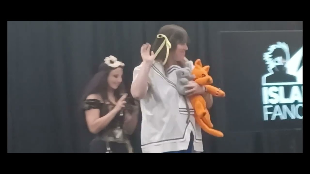 Island Fancon Victoria Langford Cosplay Contest - YouTube