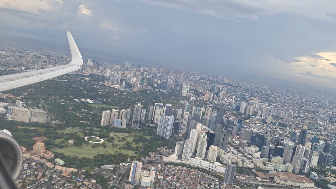 PAL Express Airbus A321-200 [RP-C9921] Full Takeoff from Manila - YouTube