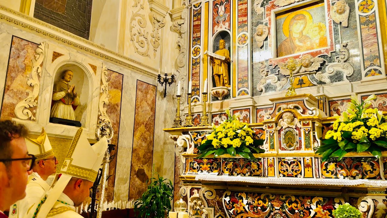 Celebrazione di insediamento di mons. Ambarus. Omaggio alla Madonna ...