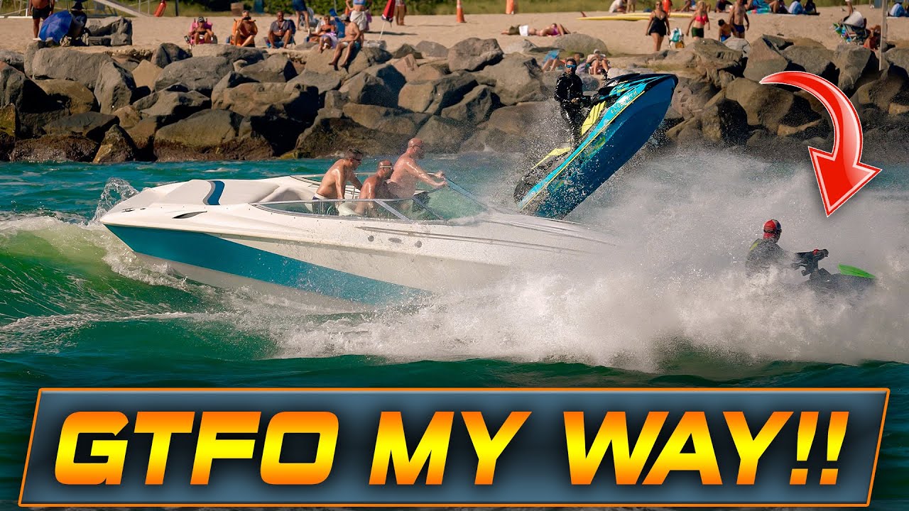 BOAT COMPLETELY SWARMED AT HAULOVER INLET !! | WAVY BOATS - YouTube