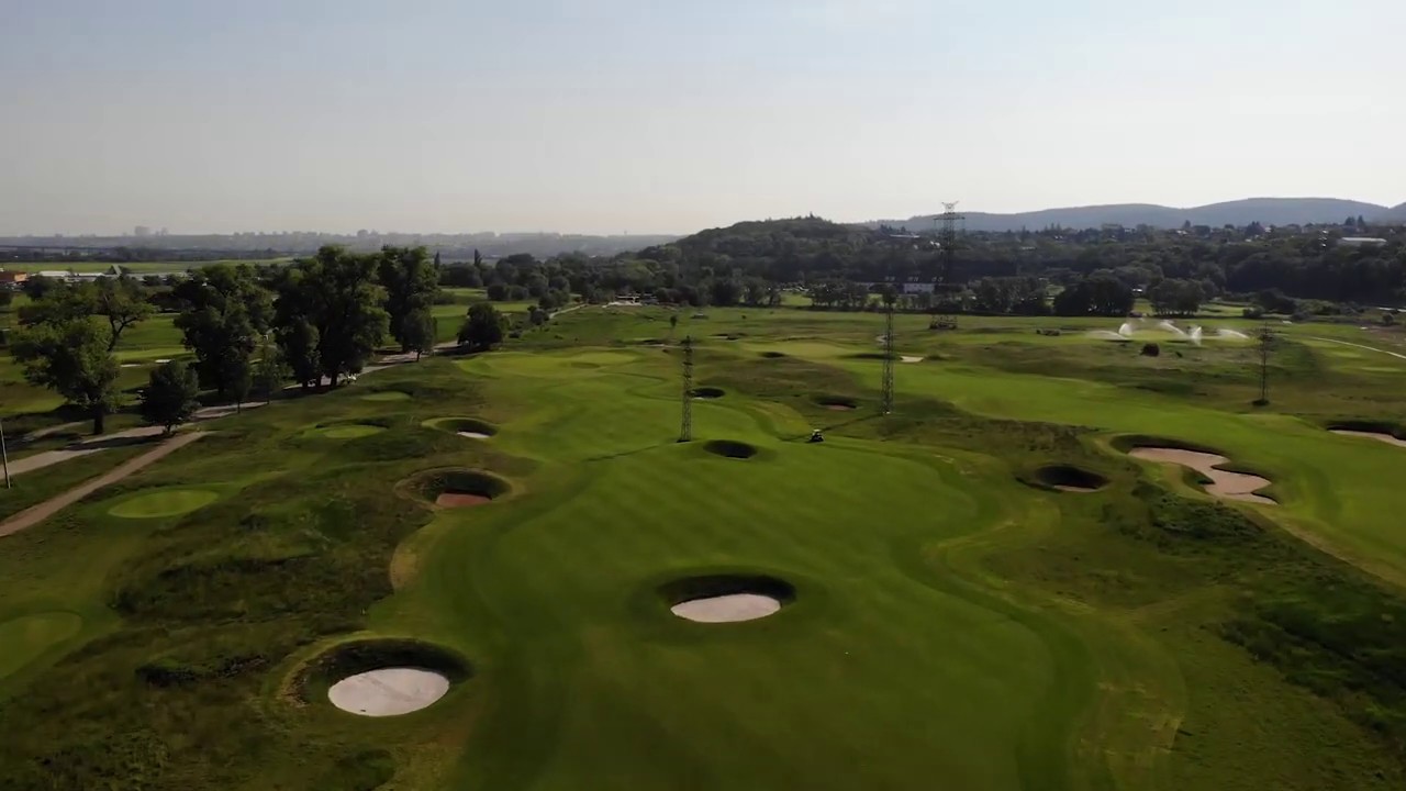 Prague City Golf Club - Hole Nr.7 - YouTube