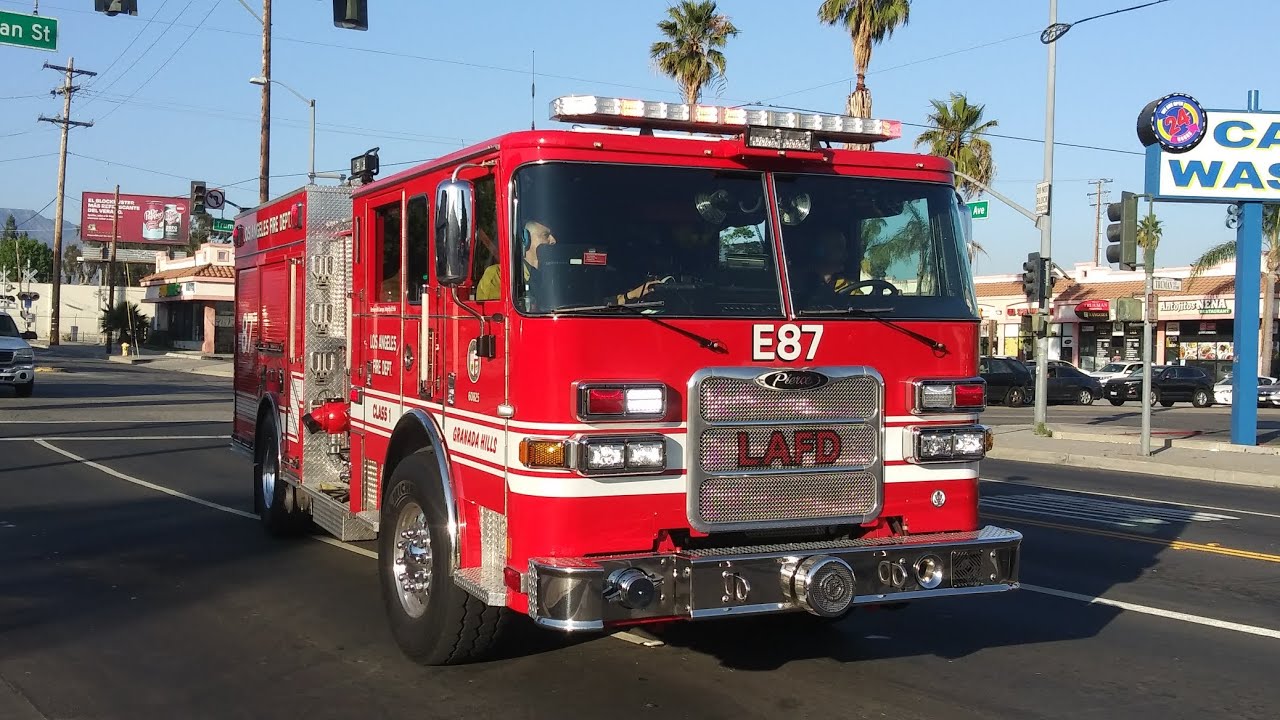 LAFD Engine 87 Responding and Arriving - YouTube