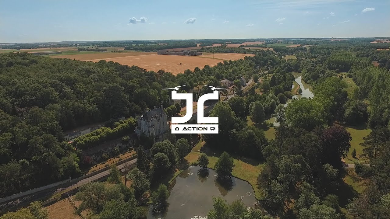 Gîtes du château de la Roche Racan - Les Maisons d'Yves - YouTube