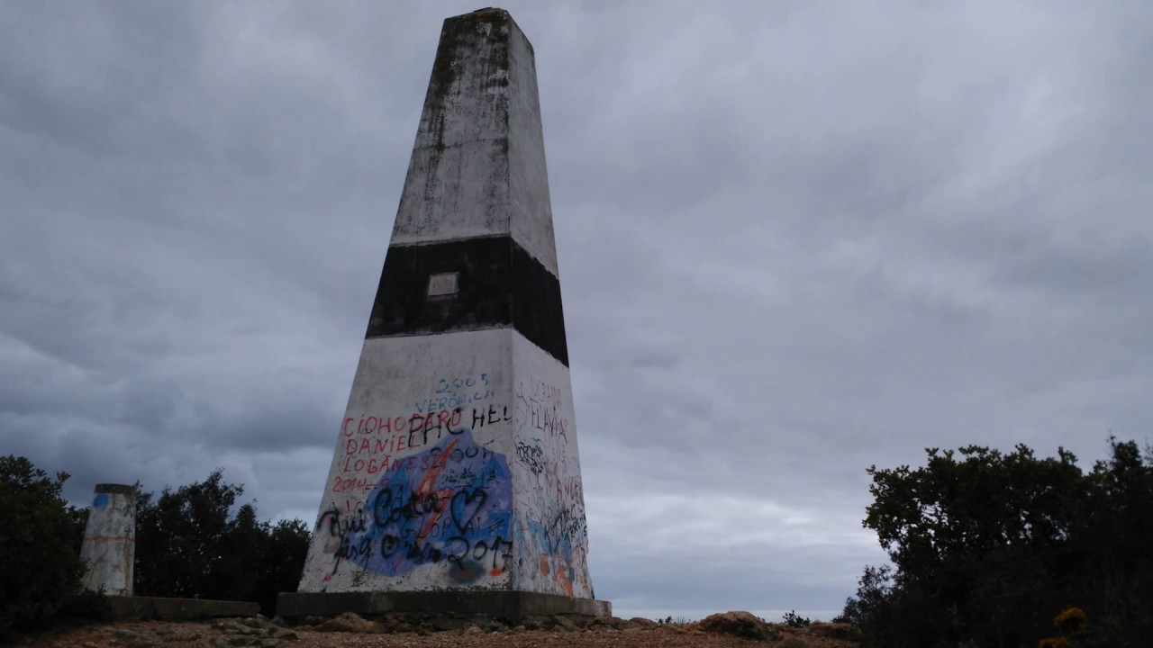 Hiking to the Top of Cerro de Guilhim - PORTUGAL - YouTube