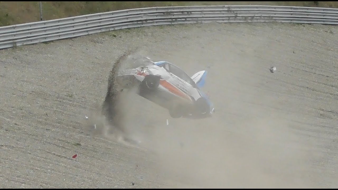 Ford Fiesta Cup Big Crash Zandvoort - YouTube